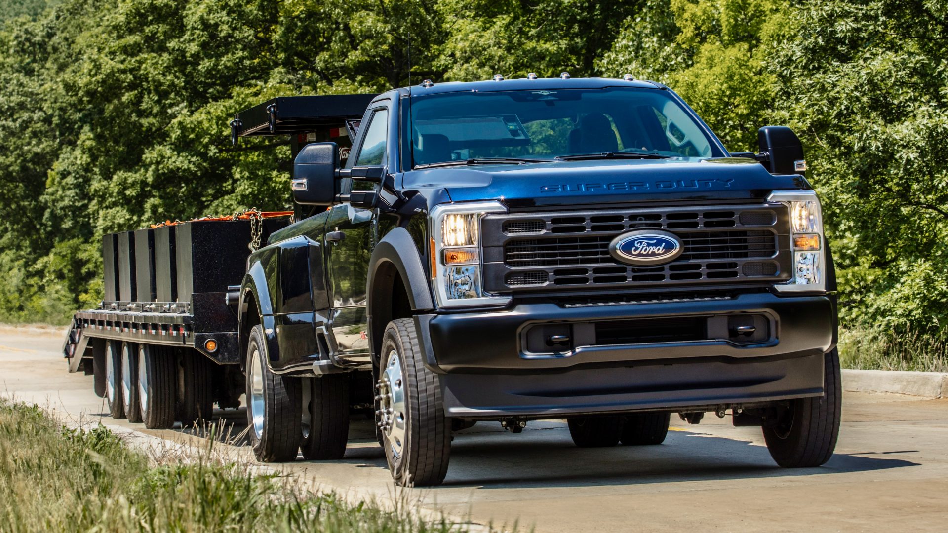 Ford to Build Super Duty Trucks in Ontario - Gearhead Daily