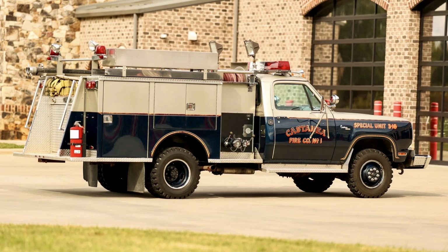 Rare 1978 Dodge W400 Fire Truck Hits the Auction Block - Gearhead Daily