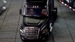 Hot Wheels Elite 64 Freightliner Cascadia